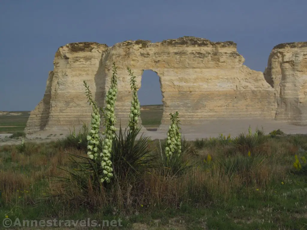Visit Kansas' "Chalk Pyramids" at Monument Rocks! - Anne's Travels